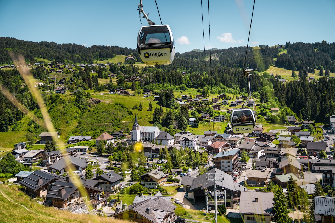 Les Gets - Station de ski en Haute Savoie - Vacances montagne été et hiver